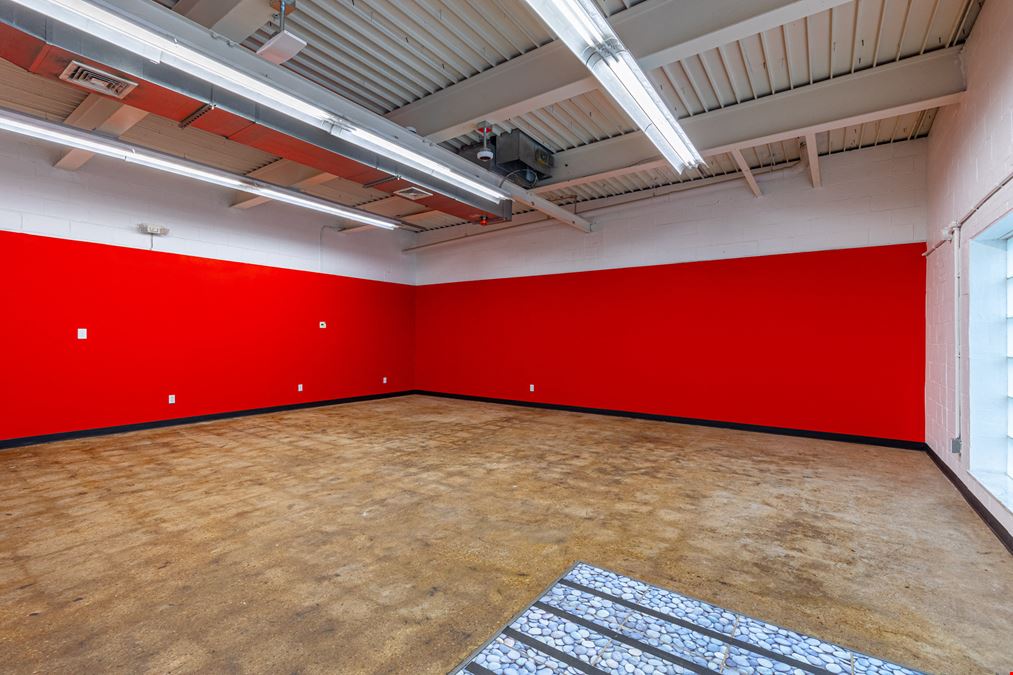 7,435 SF Flex Space in the Heart of the Strip District - 3232 Penn Ave ...